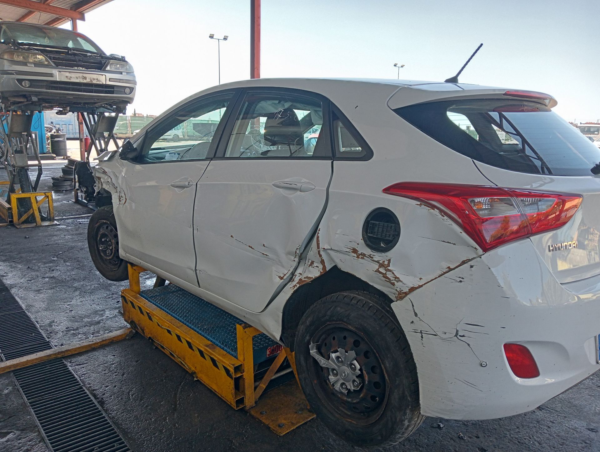 Tableau de bord pour HYUNDAI I30 d'occasion pas cher